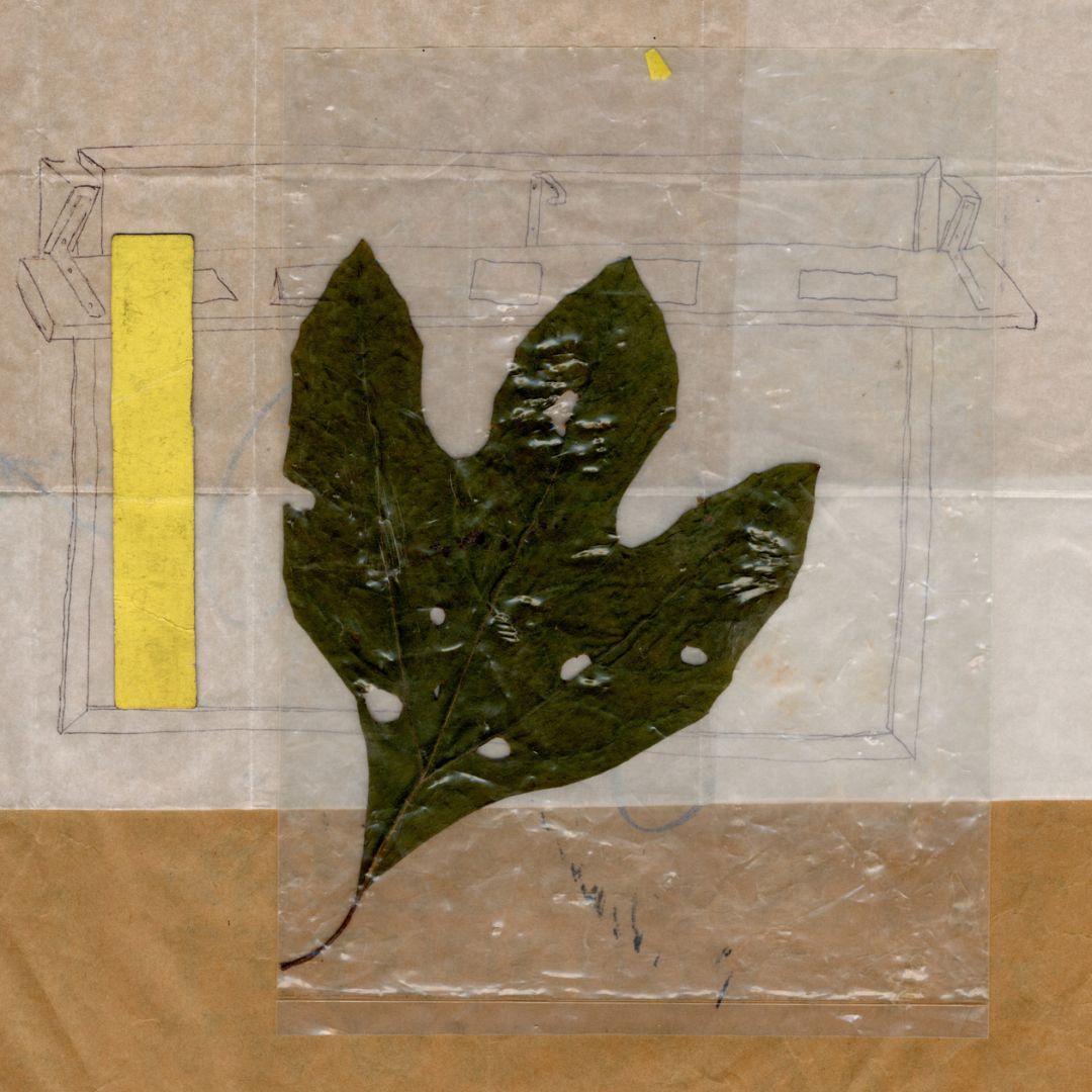 courage left in a tree - Objects & Sounds